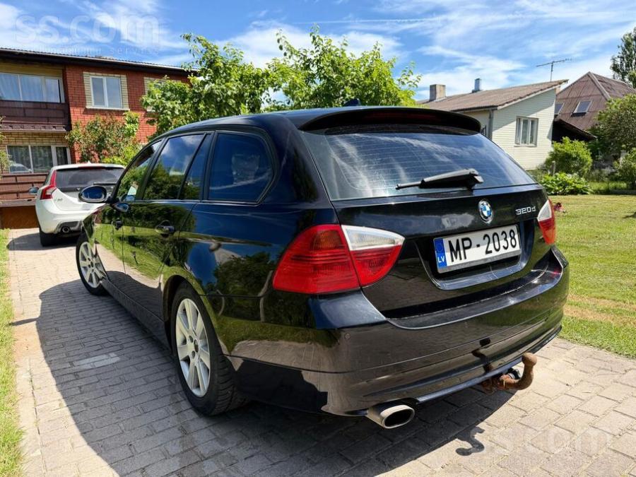 Melns BMW 320 2008 Tukums, ar dzinēja tilpumu 2.00 L un nobraukumu 307 tūkst. km par 4100 €, foto 5 vietnē AUTOMOTO.COM.LV