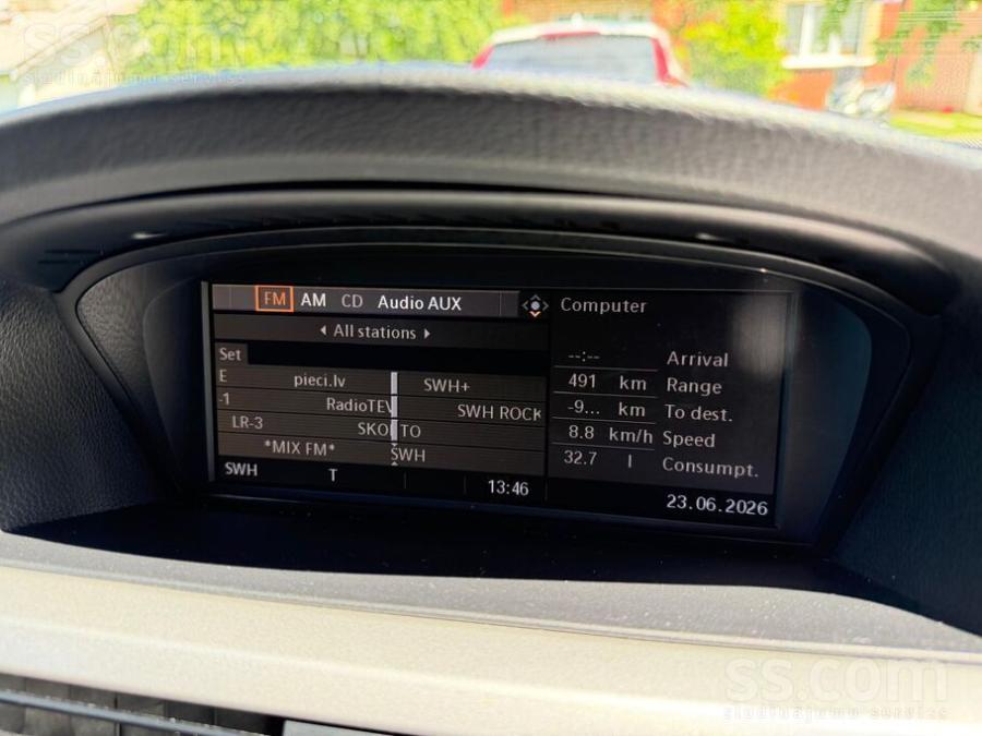 Melns BMW 320 2008 Tukums, ar dzinēja tilpumu 2.00 L un nobraukumu 307 tūkst. km par 4100 €, foto 18 vietnē AUTOMOTO.COM.LV