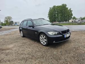 Black BMW 320 2008 in Riga, with an engine capacity of 2.00 L and mileage of 382 thousand km for 2590 €, photo  on AUTOMOTO.COM.LV