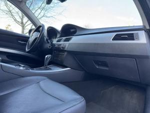 Black BMW 320 2008 in Riga, with an engine capacity of 2.00 L and mileage of 308 thousand km for 4290 €, photo 11 on AUTOMOTO.COM.LV