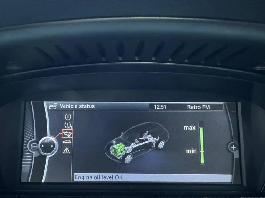 Black BMW 320 2008 in Riga, with an engine capacity of 2.00 L and mileage of 308 thousand km for 4290 €, photo 17 on AUTOMOTO.COM.LV