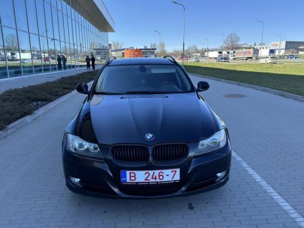 Black BMW 320 2008 in Rezekne, with an engine capacity of 2.00 L and mileage of 279 thousand km for 4200 €, photo 2 on AUTOMOTO.COM.LV