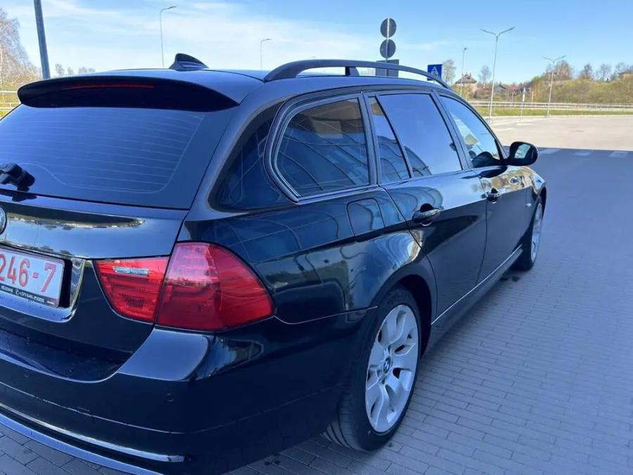 Black BMW 320 2008 in Rezekne, with an engine capacity of 2.00 L and mileage of 279 thousand km for 4200 €, photo 6 on AUTOMOTO.COM.LV