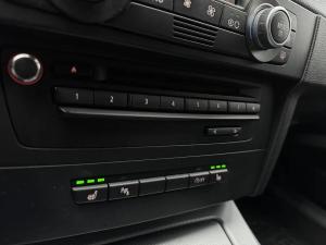 Black BMW 320 2008 in Riga, with an engine capacity of 2.00 L and mileage of 339 thousand km for 3990 €, photo 23 on AUTOMOTO.COM.LV