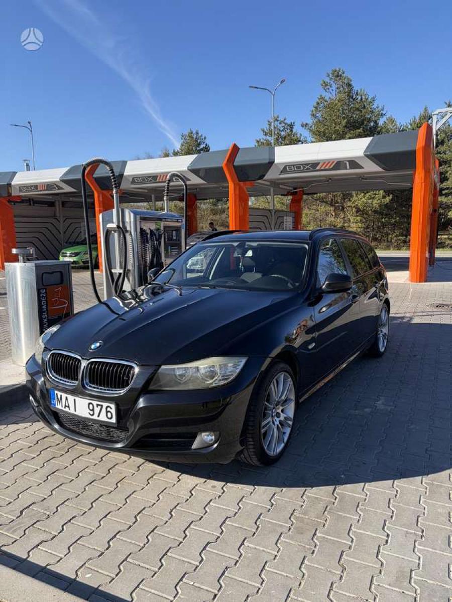 Melns BMW 320 2008 Viļņa, ar dzinēja tilpumu 2.00 L un nobraukumu 385 tūkst. km par 3600 €, foto 1 vietnē AUTOMOTO.COM.LV