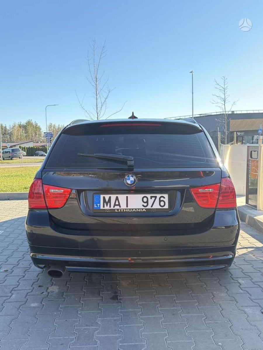 Melns BMW 320 2008 Viļņa, ar dzinēja tilpumu 2.00 L un nobraukumu 385 tūkst. km par 3600 €, foto 6 vietnē AUTOMOTO.COM.LV