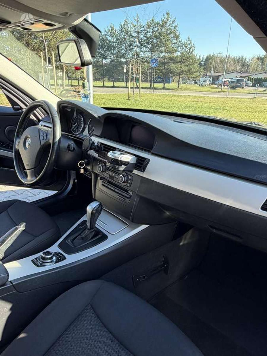 Melns BMW 320 2008 Viļņa, ar dzinēja tilpumu 2.00 L un nobraukumu 385 tūkst. km par 3600 €, foto 9 vietnē AUTOMOTO.COM.LV