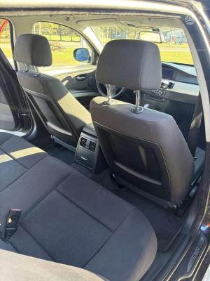 Melns BMW 320 2008 Viļņa, ar dzinēja tilpumu 2.00 L un nobraukumu 385 tūkst. km par 3600 €, foto 10 vietnē AUTOMOTO.COM.LV