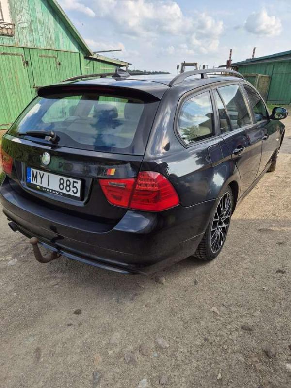 Black BMW 320 2008 in Joniskis, with an engine capacity of 2.00 L and mileage of 321 thousand km for 3200 €, photo 5 on AUTOMOTO.COM.LV