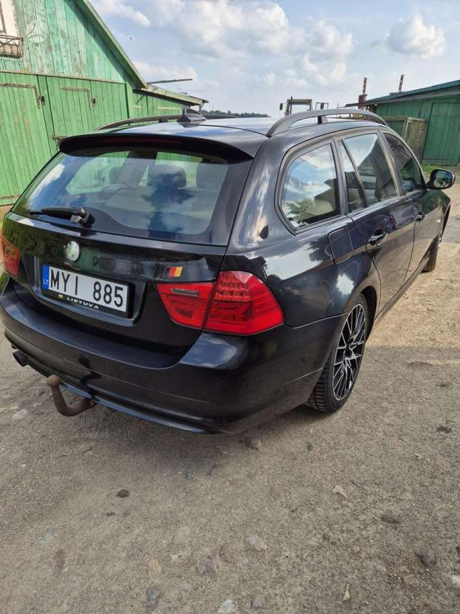 Black BMW 320 2008 in Joniskis, with an engine capacity of 2.00 L and mileage of 321 thousand km for 3200 €, photo 6 on AUTOMOTO.COM.LV