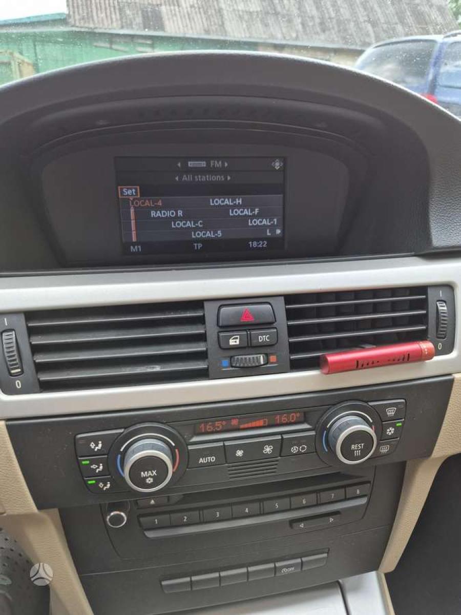 Black BMW 320 2008 in Joniskis, with an engine capacity of 2.00 L and mileage of 321 thousand km for 3200 €, photo 13 on AUTOMOTO.COM.LV