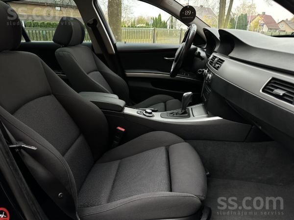 Black BMW 320 2008 in Riga, with an engine capacity of 2.00 L and mileage of 345 thousand km for 4150 €, photo 9 on AUTOMOTO.COM.LV