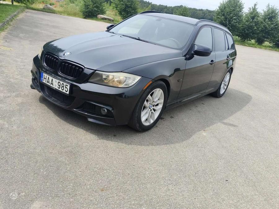 Melns BMW 320 2008 Panevēža, ar dzinēja tilpumu 2.00 L un nobraukumu 235 tūkst. km par 2999 €, foto 1 vietnē AUTOMOTO.COM.LV