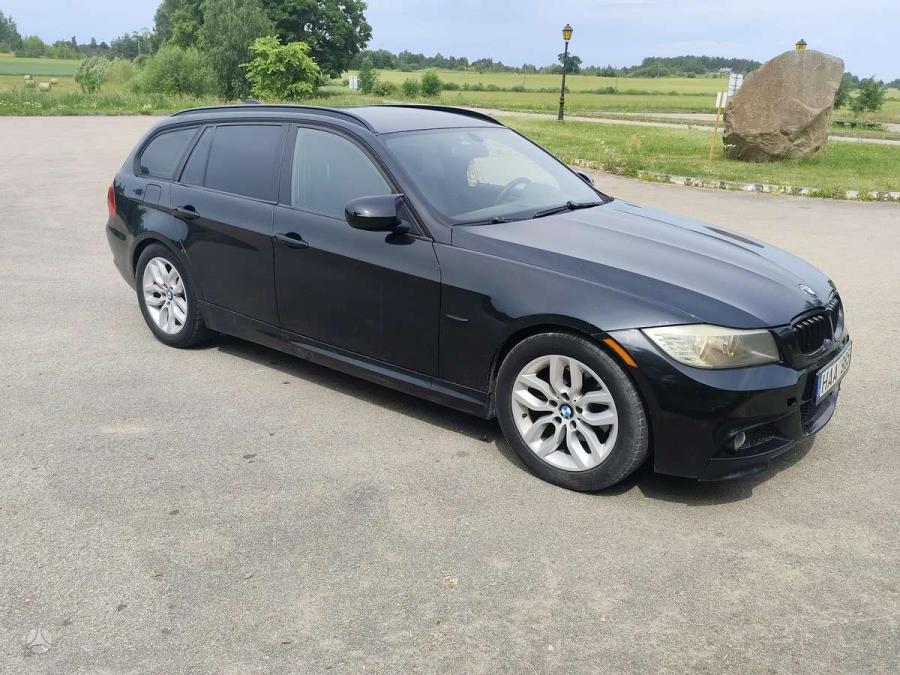 Melns BMW 320 2008 Panevēža, ar dzinēja tilpumu 2.00 L un nobraukumu 235 tūkst. km par 2999 €, foto 5 vietnē AUTOMOTO.COM.LV