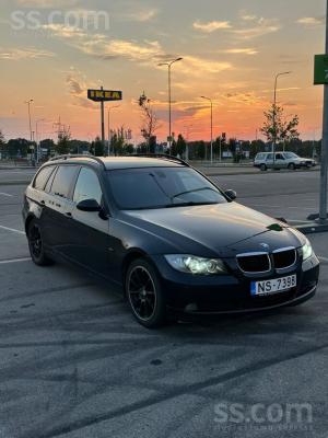 Melns BMW 320 2008 Rīga, ar dzinēja tilpumu 2.00 L un nobraukumu 420 tūkst. km par 3700 €, foto  vietnē AUTOMOTO.COM.LV