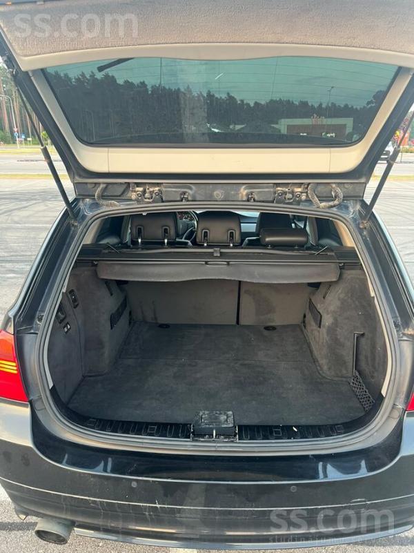 Melns BMW 320 2008 Rīga, ar dzinēja tilpumu 2.00 L un nobraukumu 420 tūkst. km par 3700 €, foto 7 vietnē AUTOMOTO.COM.LV