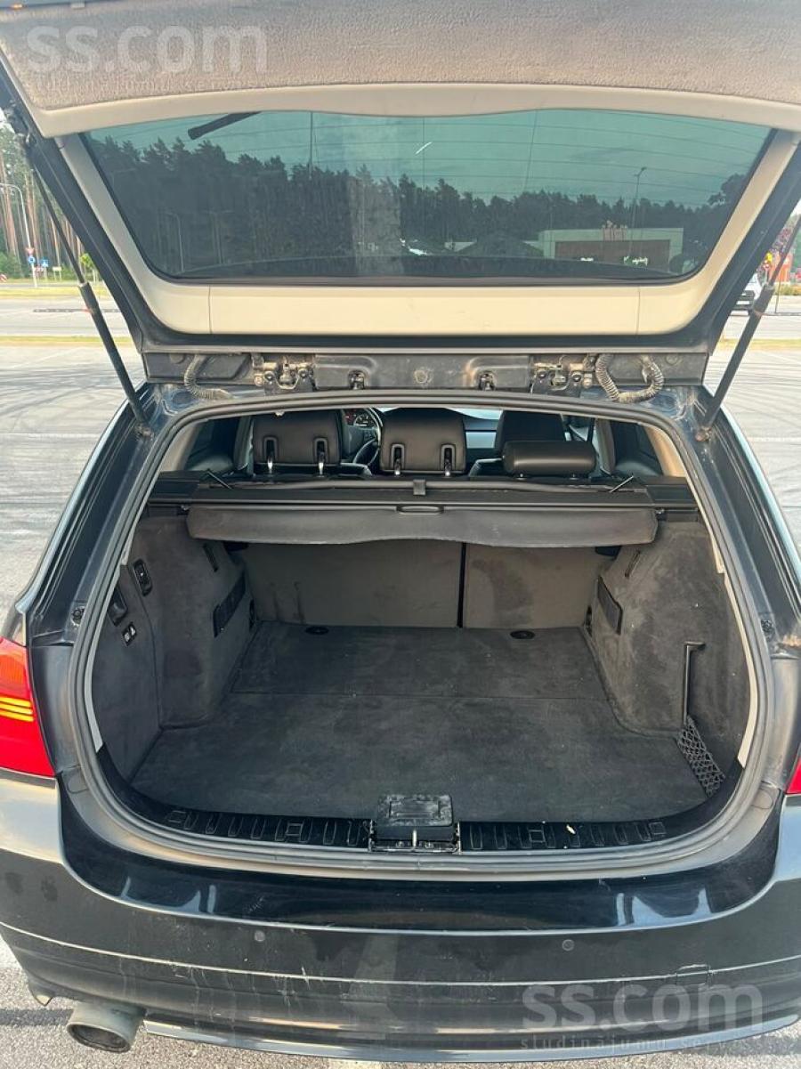 Melns BMW 320 2008 Rīga, ar dzinēja tilpumu 2.00 L un nobraukumu 420 tūkst. km par 3700 €, foto 8 vietnē AUTOMOTO.COM.LV