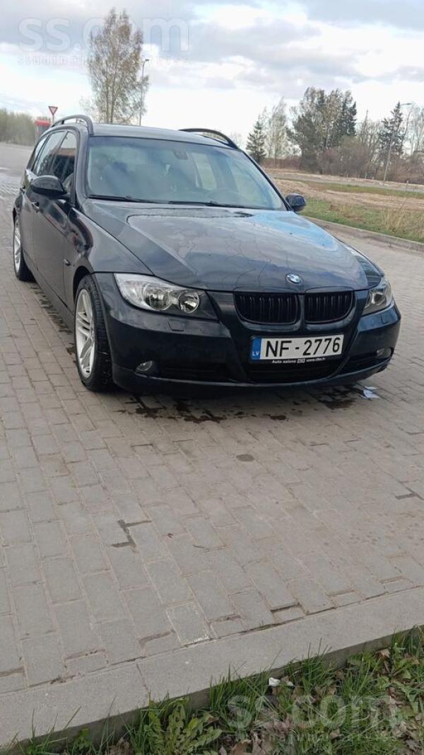 Black BMW 320 2008 in Dobele, with an engine capacity of 2.00 L and mileage of 396 thousand km for 4000 €, photo 1 on AUTOMOTO.COM.LV