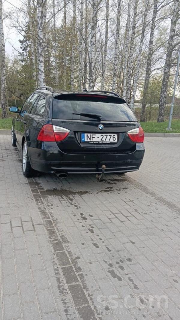 Black BMW 320 2008 in Dobele, with an engine capacity of 2.00 L and mileage of 396 thousand km for 4000 €, photo 3 on AUTOMOTO.COM.LV