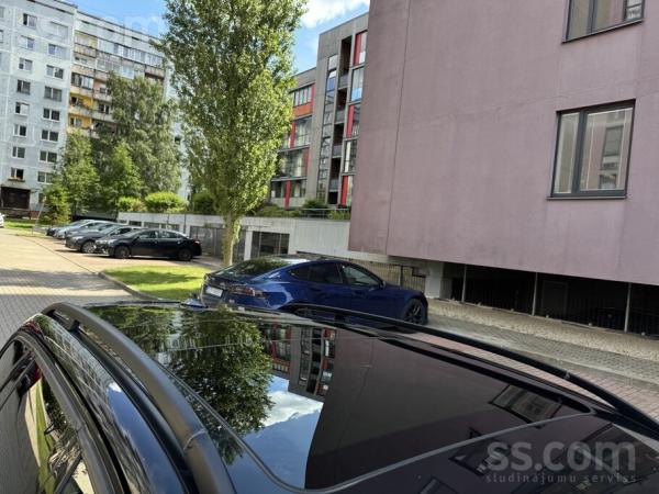 Black BMW 320 2008 in Riga, with an engine capacity of 2.00 L and mileage of 389 thousand km for 4990 €, photo 6 on AUTOMOTO.COM.LV