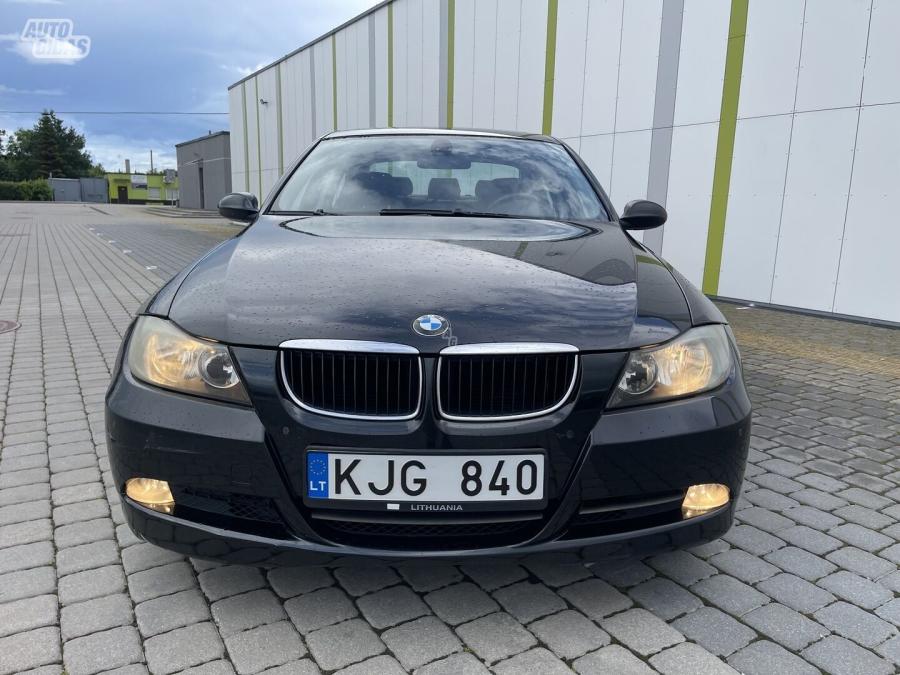 Melns BMW 320 2008 Viļņa, ar dzinēja tilpumu 2.00 L un nobraukumu 180 tūkst. km par 3000 €, foto 9 vietnē AUTOMOTO.COM.LV