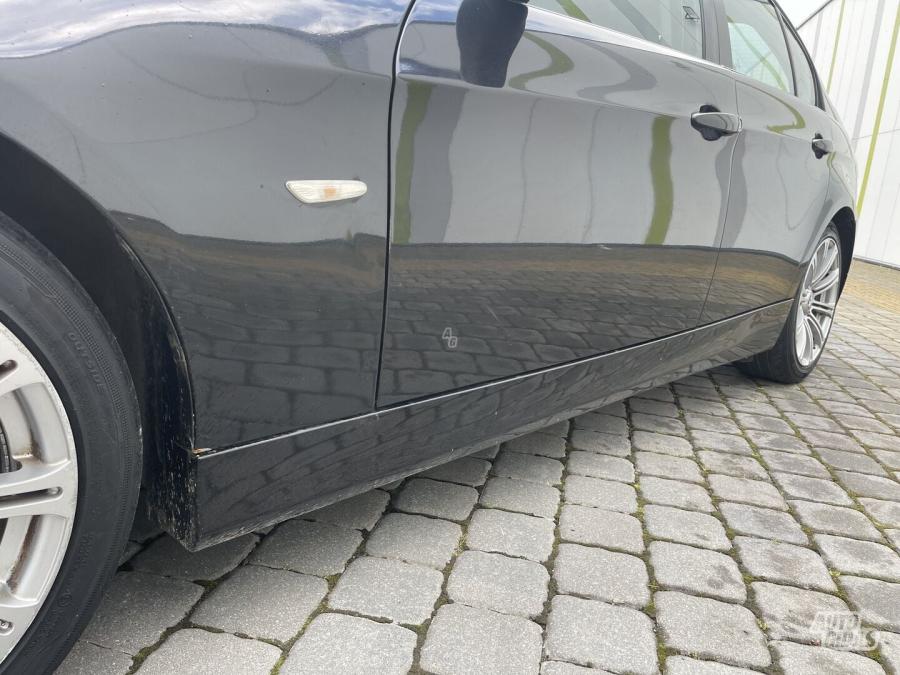 Melns BMW 320 2008 Viļņa, ar dzinēja tilpumu 2.00 L un nobraukumu 180 tūkst. km par 3000 €, foto 16 vietnē AUTOMOTO.COM.LV