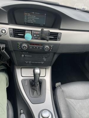 Melns BMW 320 2008 Viļņa, ar dzinēja tilpumu 2.00 L un nobraukumu 180 tūkst. km par 3000 €, foto 26 vietnē AUTOMOTO.COM.LV