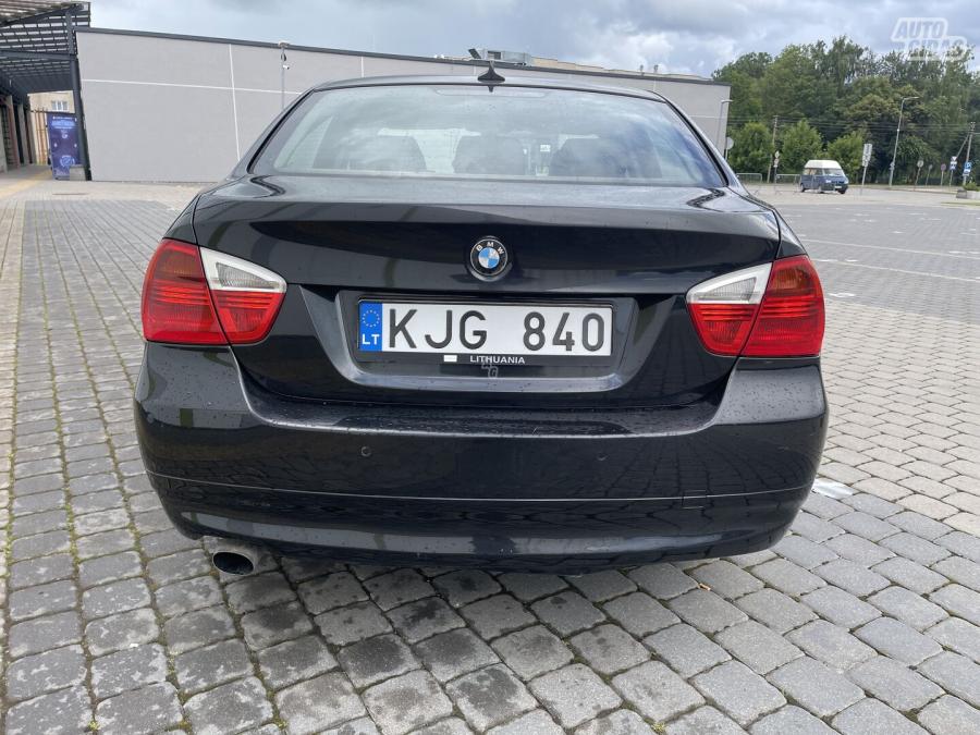 Black BMW 320 2008 in Vilnius, with an engine capacity of 2.00 L and mileage of 180 thousand km for 3000 €, photo 15 on AUTOMOTO.COM.LV