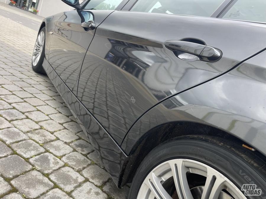 Black BMW 320 2008 in Vilnius, with an engine capacity of 2.00 L and mileage of 180 thousand km for 3000 €, photo 17 on AUTOMOTO.COM.LV