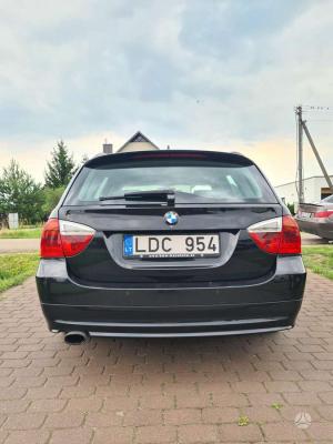 Black BMW 320 2008 in Kaisiadorys, with an engine capacity of 2.00 L and mileage of 320 thousand km for 2850 €, photo 9 on AUTOMOTO.COM.LV