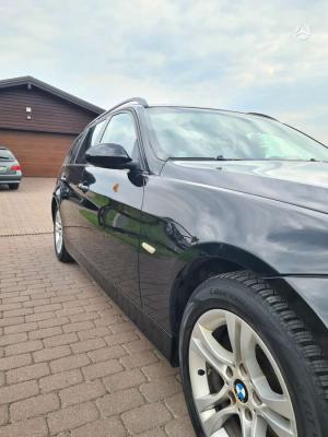 Black BMW 320 2008 in Kaisiadorys, with an engine capacity of 2.00 L and mileage of 320 thousand km for 2850 €, photo 11 on AUTOMOTO.COM.LV