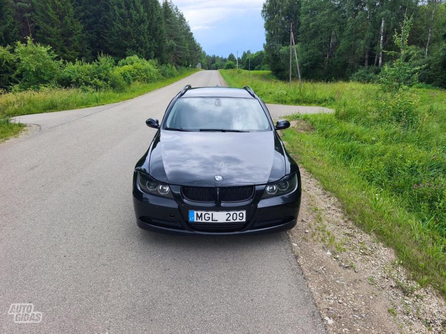 Black BMW 320 2008 in Zarasai, with an engine capacity of 2.00 L and mileage of 339 thousand km for 2700 €, photo 1 on AUTOMOTO.COM.LV