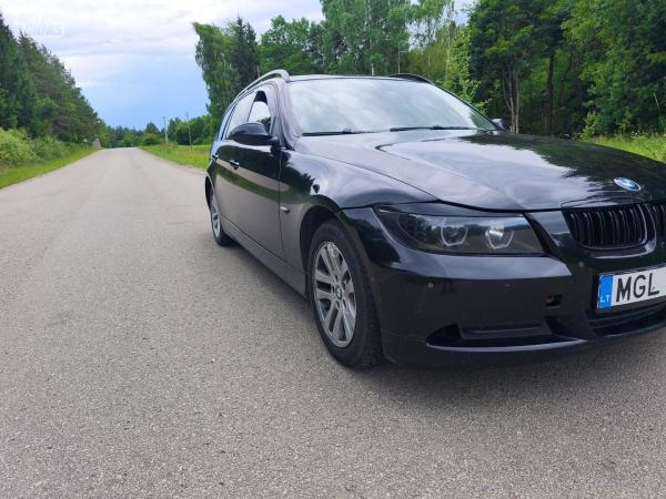 Melns BMW 320 2008 Zarasai, ar dzinēja tilpumu 2.00 L un nobraukumu 339 tūkst. km par 2700 €, foto 4 vietnē AUTOMOTO.COM.LV