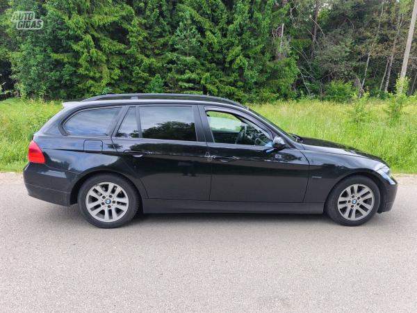 Melns BMW 320 2008 Zarasai, ar dzinēja tilpumu 2.00 L un nobraukumu 339 tūkst. km par 2700 €, foto 5 vietnē AUTOMOTO.COM.LV