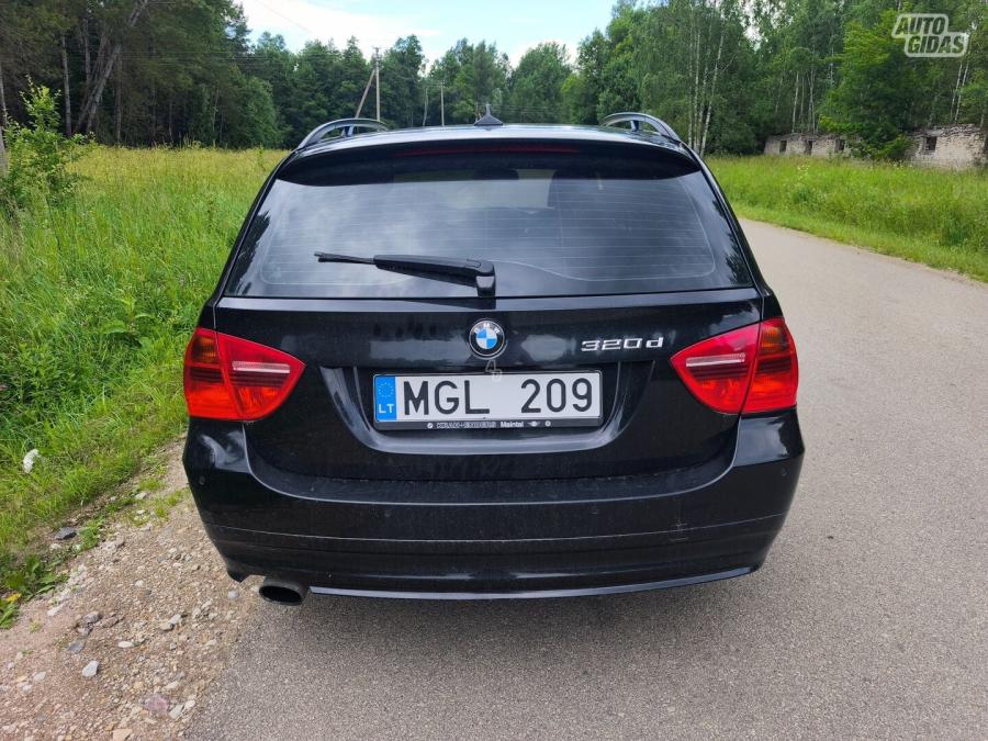 Black BMW 320 2008 in Zarasai, with an engine capacity of 2.00 L and mileage of 339 thousand km for 2700 €, photo 9 on AUTOMOTO.COM.LV