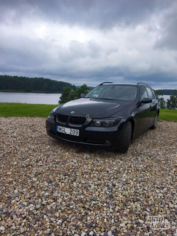 Melns BMW 320 2008 Zarasai, ar dzinēja tilpumu 2.00 L un nobraukumu 339 tūkst. km par 2700 €, foto 2 vietnē AUTOMOTO.COM.LV
