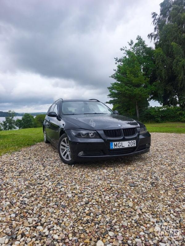 Melns BMW 320 2008 Zarasai, ar dzinēja tilpumu 2.00 L un nobraukumu 339 tūkst. km par 2700 €, foto 3 vietnē AUTOMOTO.COM.LV