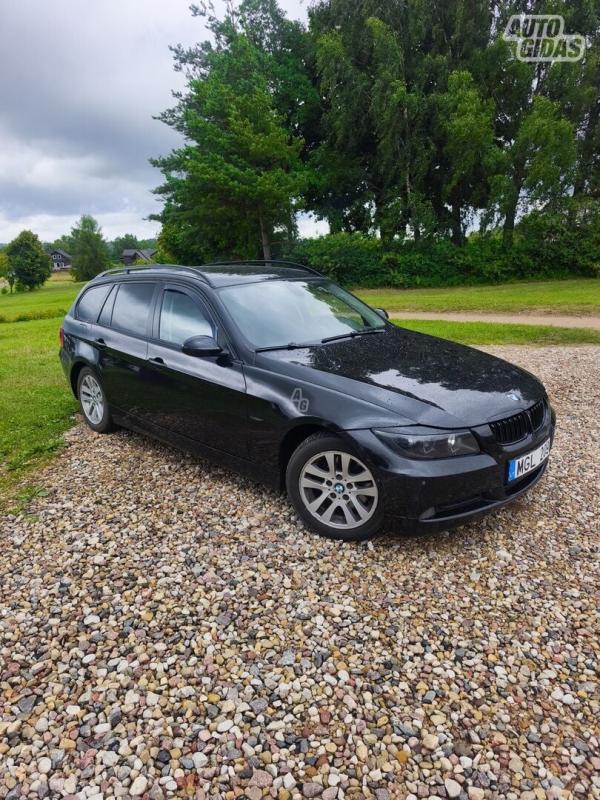 Melns BMW 320 2008 Zarasai, ar dzinēja tilpumu 2.00 L un nobraukumu 339 tūkst. km par 2700 €, foto 4 vietnē AUTOMOTO.COM.LV