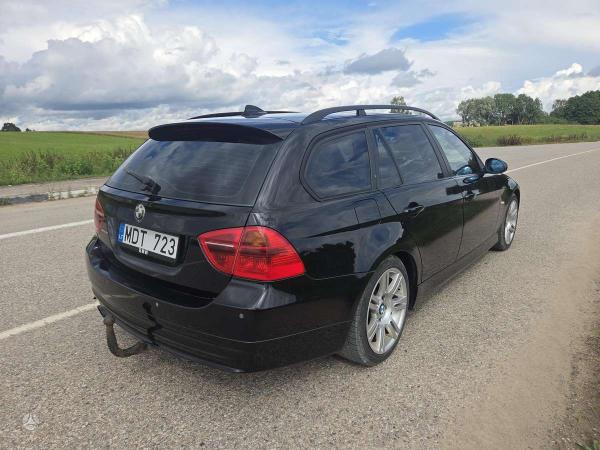 Melns BMW 320 2008 Alīta, ar dzinēja tilpumu 2.00 L un nobraukumu 400 tūkst. km par 2899 €, foto 4 vietnē AUTOMOTO.COM.LV