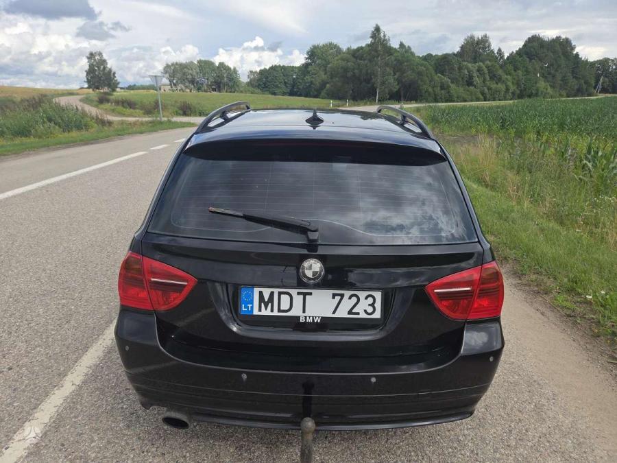Melns BMW 320 2008 Alīta, ar dzinēja tilpumu 2.00 L un nobraukumu 400 tūkst. km par 2899 €, foto 7 vietnē AUTOMOTO.COM.LV