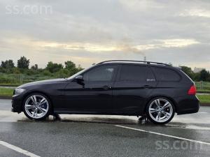 Black BMW 320 2008 in Riga, with an engine capacity of 2.00 L and mileage of 0 thousand km for 5200 €, photo 7 on AUTOMOTO.COM.LV
