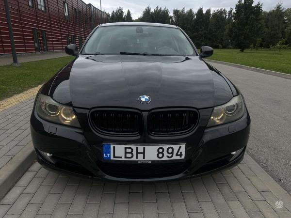 Melns BMW 320 2008 Vilkaviškis, ar dzinēja tilpumu 2.00 L un nobraukumu 240 tūkst. km par 3950 €, foto 2 vietnē AUTOMOTO.COM.LV