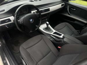 Black BMW 320 2008 in Vilkaviskis, with an engine capacity of 2.00 L and mileage of 240 thousand km for 3950 €, photo 14 on AUTOMOTO.COM.LV