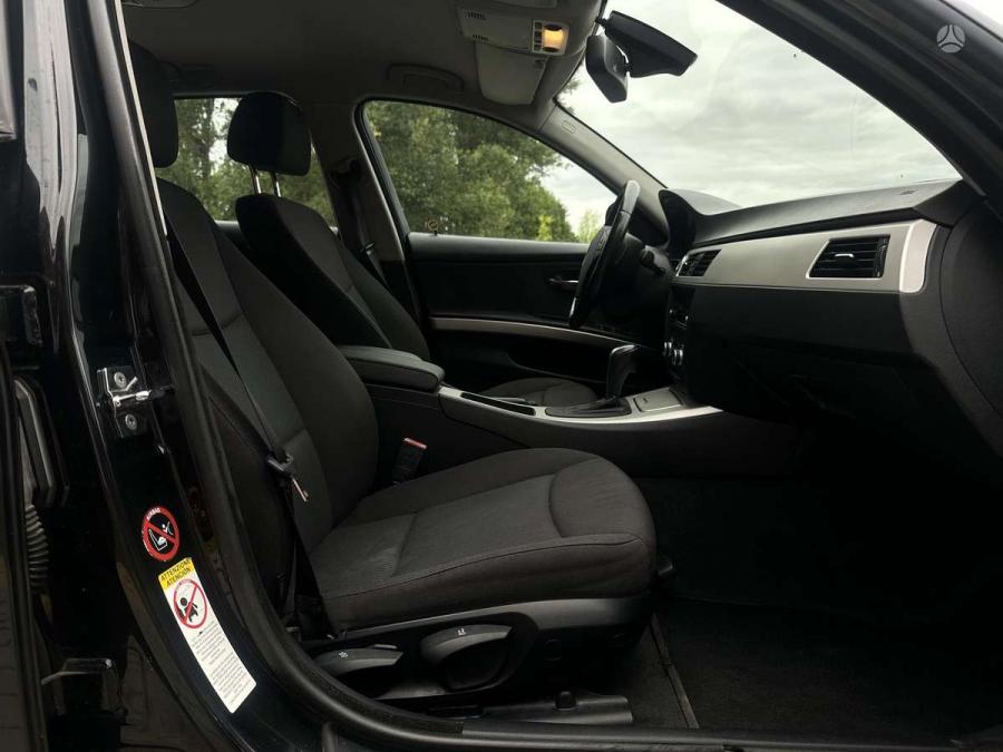 Black BMW 320 2008 in Vilkaviskis, with an engine capacity of 2.00 L and mileage of 240 thousand km for 3950 €, photo 16 on AUTOMOTO.COM.LV