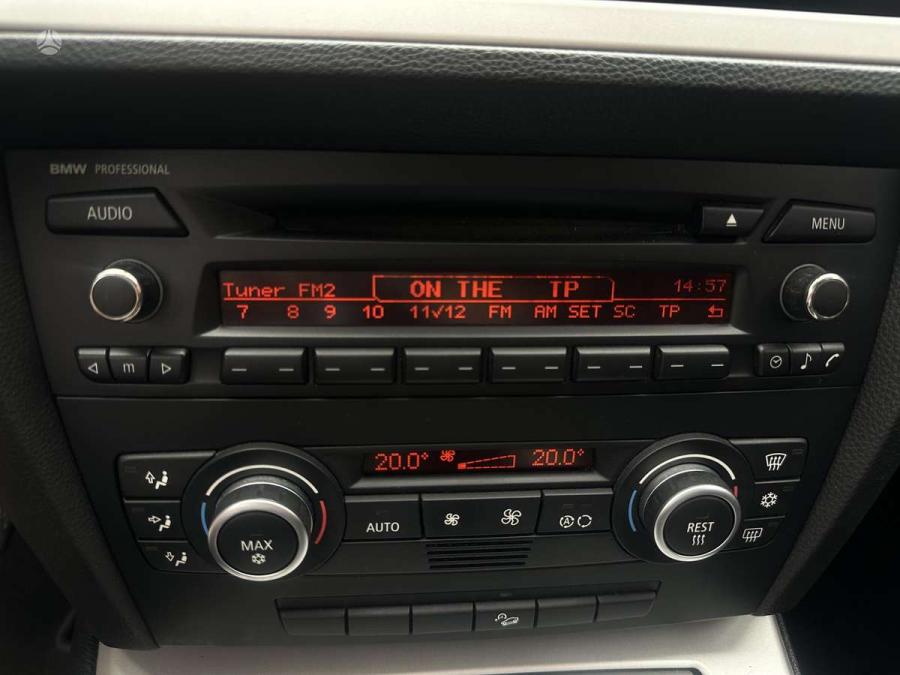 Black BMW 320 2008 in Vilkaviskis, with an engine capacity of 2.00 L and mileage of 240 thousand km for 3950 €, photo 21 on AUTOMOTO.COM.LV