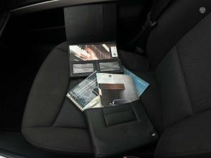 Black BMW 320 2008 in Vilkaviskis, with an engine capacity of 2.00 L and mileage of 240 thousand km for 3950 €, photo 32 on AUTOMOTO.COM.LV