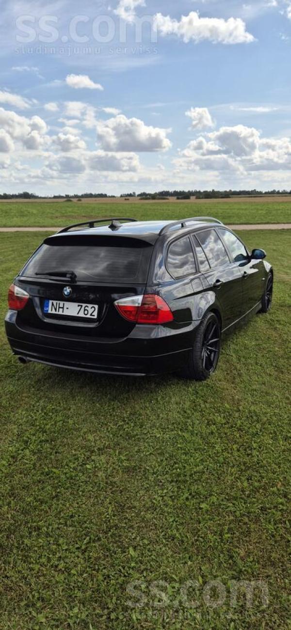 Black BMW 320 2008 in Tukums, with an engine capacity of 2.00 L and mileage of 288 thousand km for 4500 €, photo 3 on AUTOMOTO.COM.LV