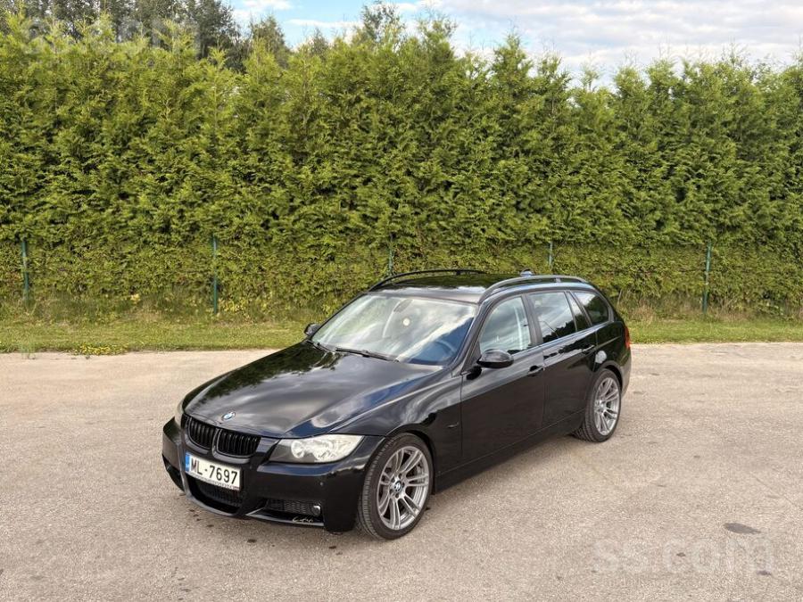 Black BMW 320 2008 in Riga, with an engine capacity of 2.00 L and mileage of 333 thousand km for 5500 €, photo 1 on AUTOMOTO.COM.LV