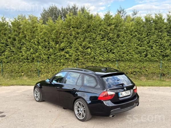 Melns BMW 320 2008 Rīga, ar dzinēja tilpumu 2.00 L un nobraukumu 333 tūkst. km par 5500 €, foto 4 vietnē AUTOMOTO.COM.LV