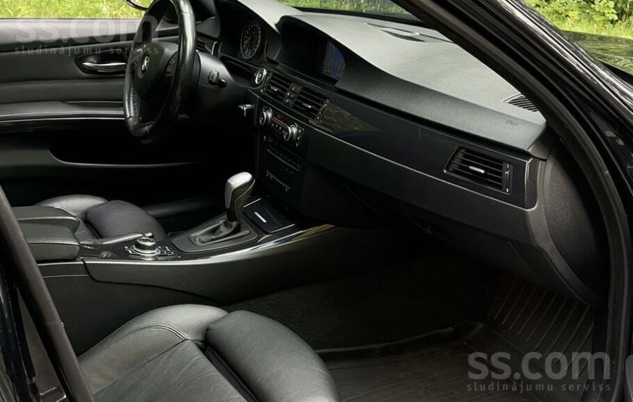Melns BMW 320 2008 Rīga, ar dzinēja tilpumu 2.00 L un nobraukumu 305 tūkst. km par 5850 €, foto 10 vietnē AUTOMOTO.COM.LV